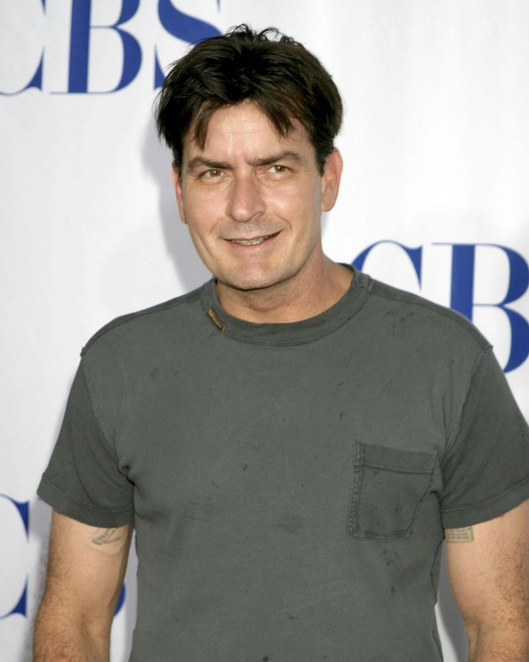 Fotogalerie - Charlie Sheen slaví 57. narozeniny | TV Nova