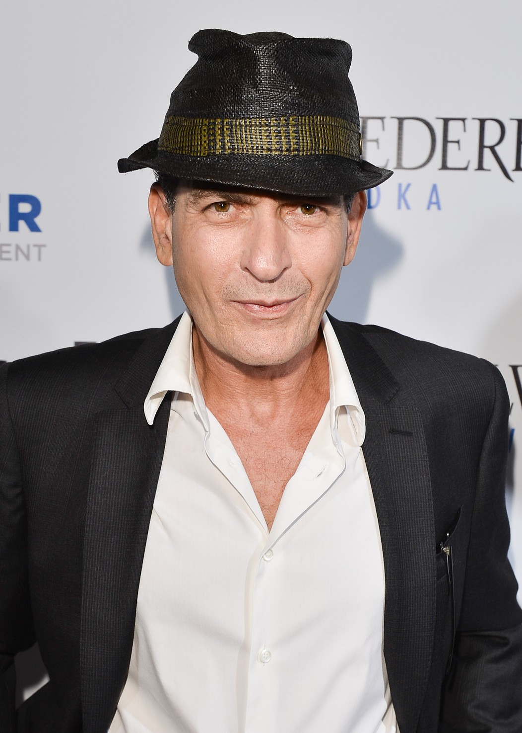 Fotogalerie - Charlie Sheen slaví 57. narozeniny | TV Nova