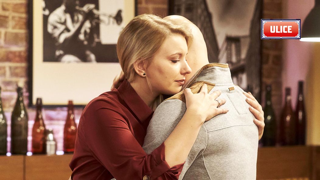 Fotogalerie Sex Martina A Šárky Tv Nova