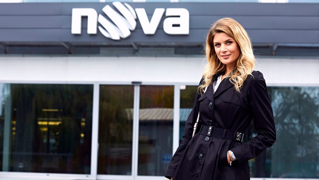 Fotogalerie - GALERIE: Krásná Iveta Vítová znovu na obrazovkách TV Nova! | TV Nova