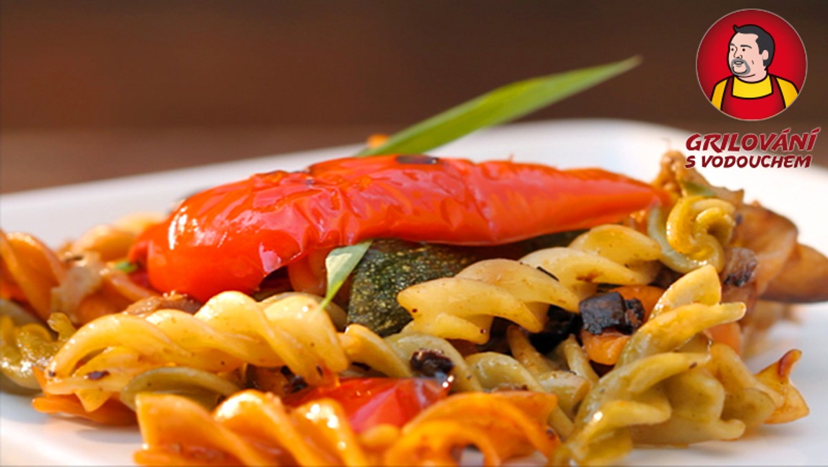 Grilování s Vodouchem – Těstovinový salát s grilovanou zeleninou | TV Nova