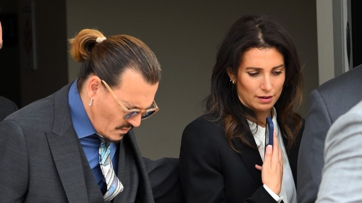 Máte smůlu! Johnny Depp je zadaný. Koho získal díky soudu s Amber Heard ...