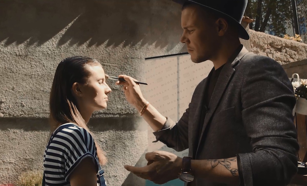 BONUSY ze 4. dílu Street modelek: Lucka dostala úžasnou nabídku. Možná ...