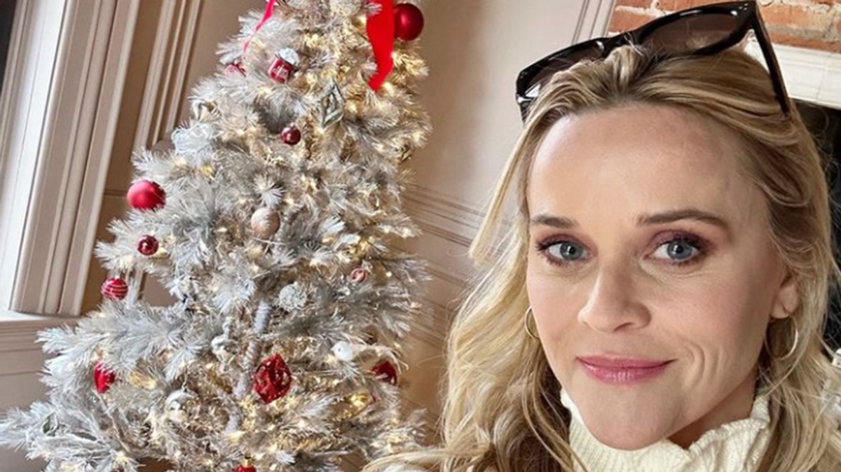 Vlez mi na ramena! Jak se hollywoodské hvězdy připravují na Vánoce ...