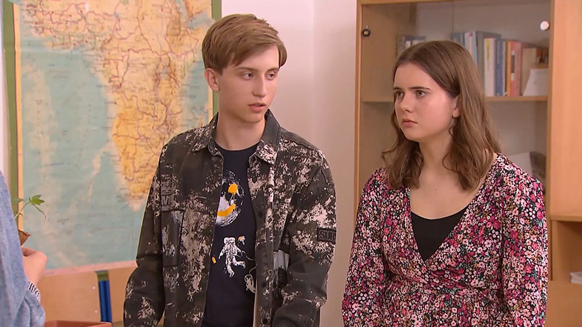 Anežčina parta si zahrává! Co Žofka přinese do školy? | TV Nova