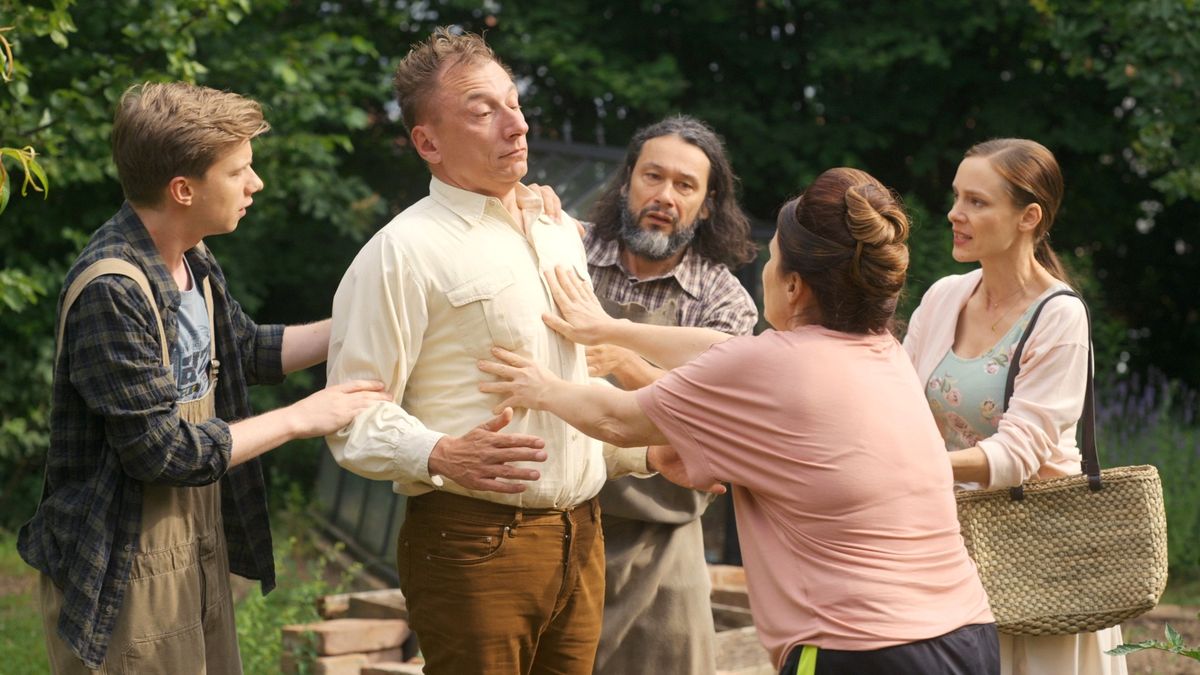 Petr Stach v Milionářích ztuhne šokem. V seriálu přijde o balík peněz ...