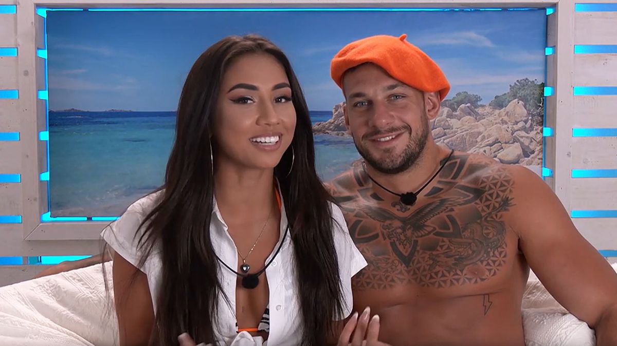 Zná ho jen chvíli a už mu říká starej. Venis se Sandrem mají mezi sebou ...