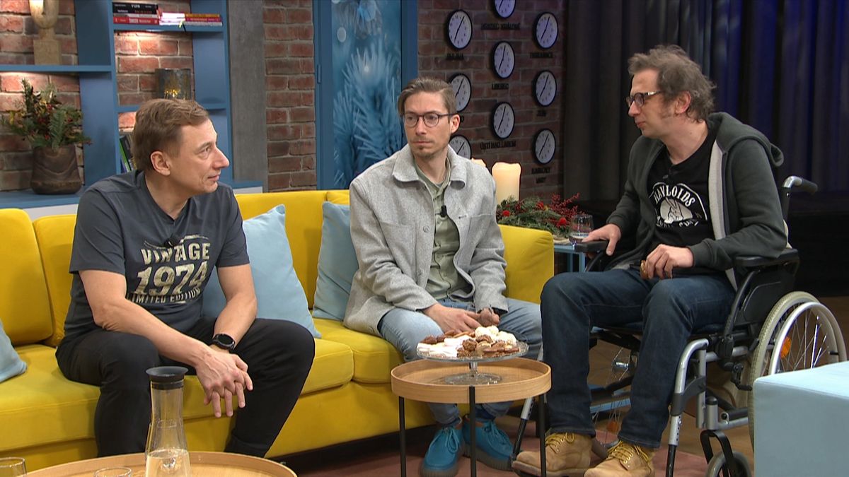 Herci z Ulice překvapili. Zazpívali v přímém přenosu | TV Nova