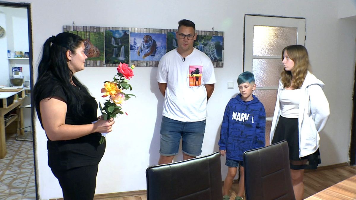 2a0ea977-dee0-4e49-842e-7c78022fee11