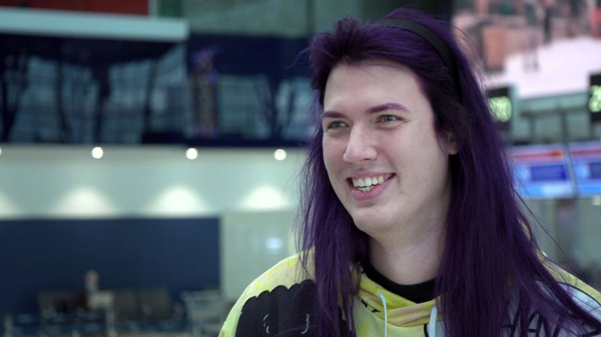 Filip jede do Survivora s fialovými vlasy. Co všechno už měl na hlavě ...