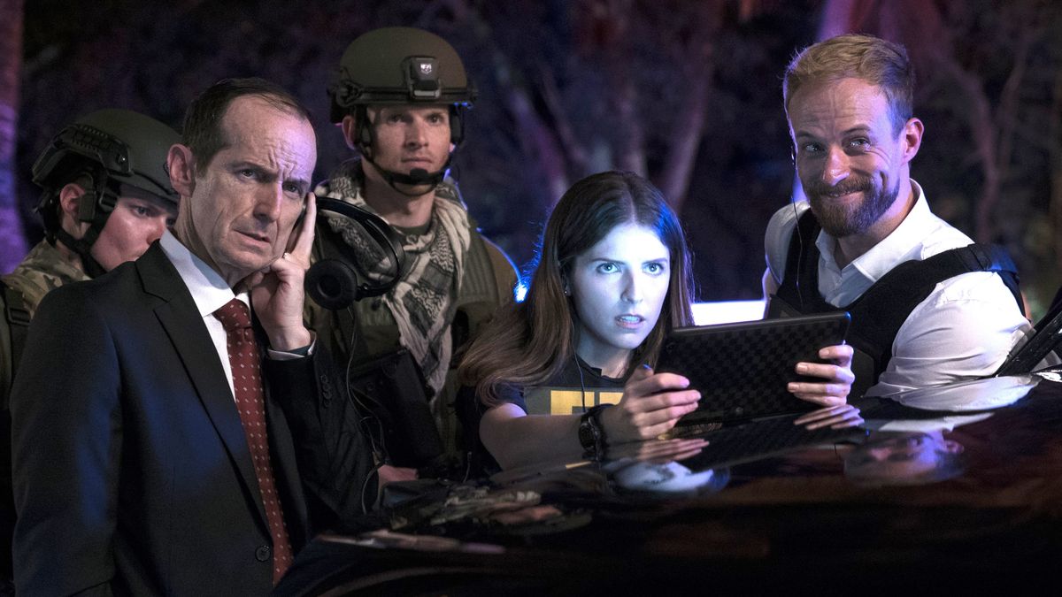 Premiéra na Nova Cinema: Černá komedie Revoluce bude! si nebere žádné servítky | TV Nova