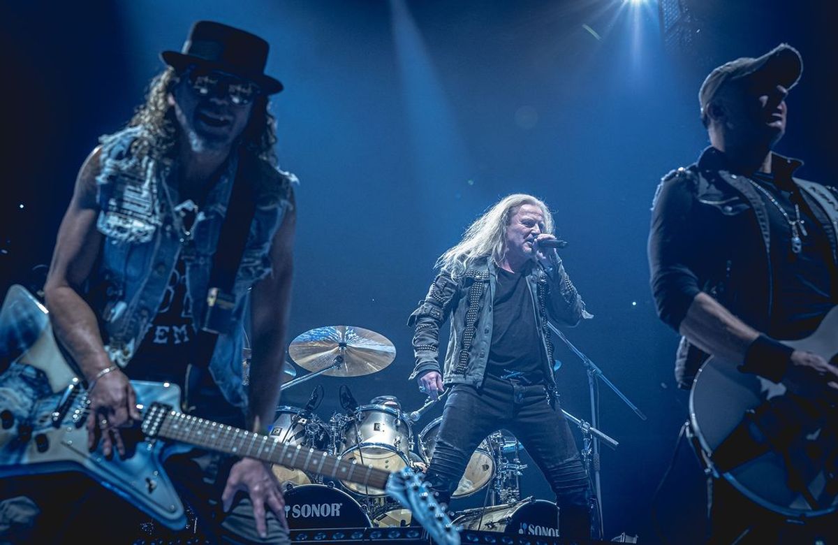 Bližší Kabát než Mirai! Legendární rocková skupina opět ovládla Českého ...