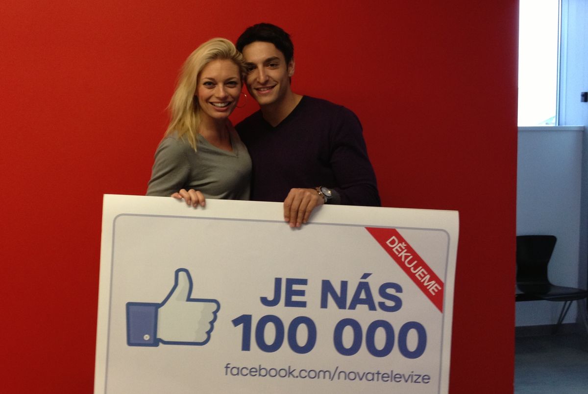 Fotogalerie - Fotogalerie: 100 000 fanoušků na FB | TV Nova