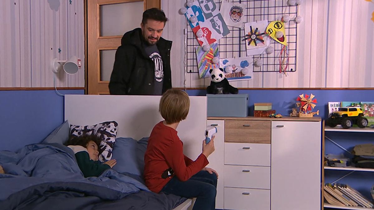 Sezení u terapeuta v ohrožení! Jak se vymstí Karle s Márou dobrý skutek? | TV Nova