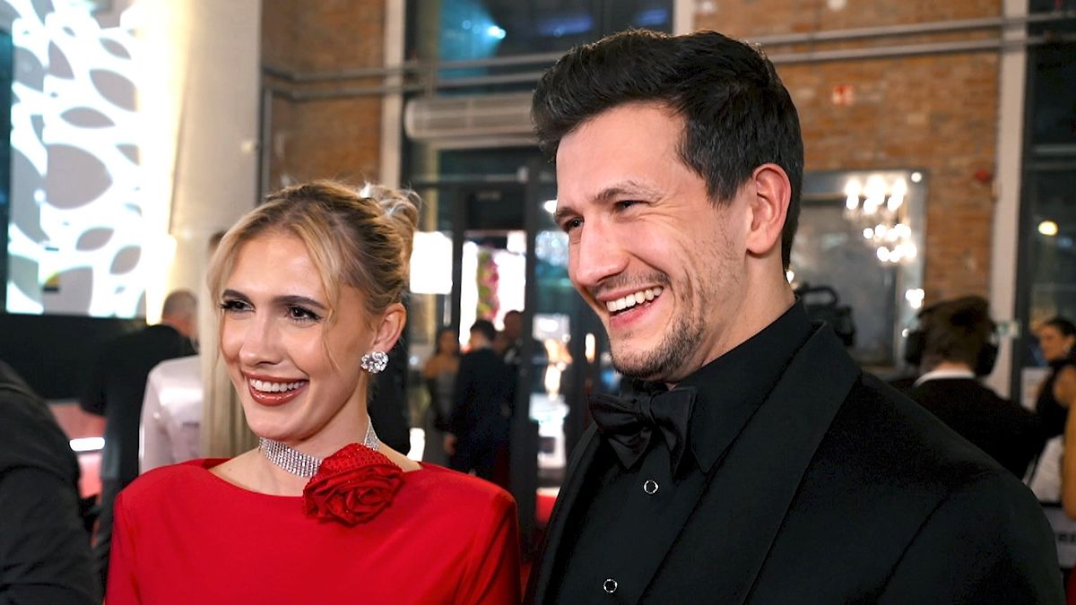 Bachelorovi poprvé ve vyšší společnosti: Fuj, Sabina jí šneky, zhrozil ...