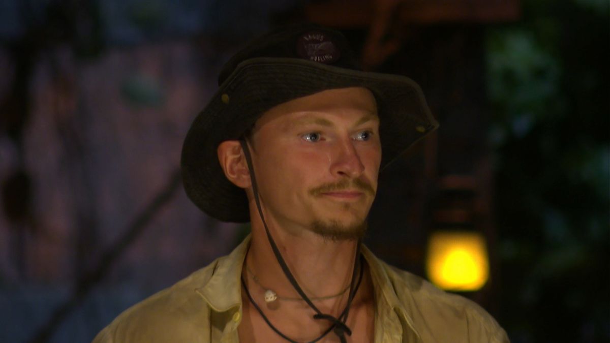 Mikýř má hlad: Vymyslel šílenou teorii ohledně nádob osudu | TV Nova