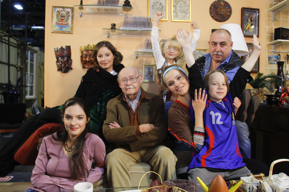 Ulice posiluje: Lubomír Lipský, Andrej Hryc, Lenka Vlasáková a další ...