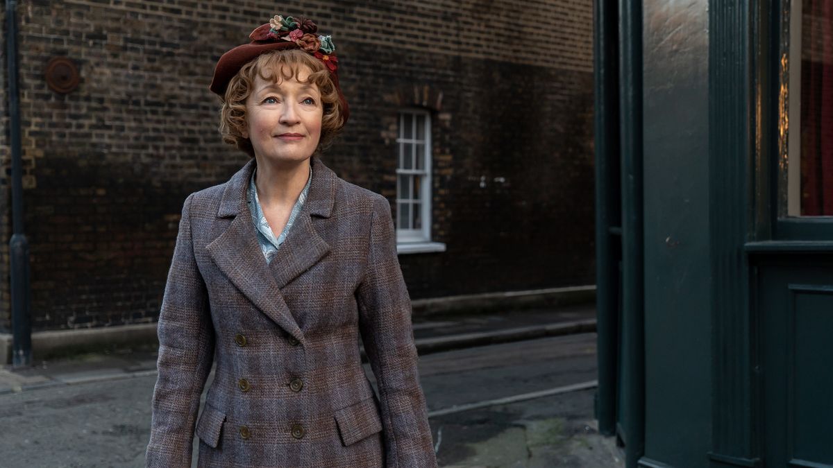 Paní Harrisová jede do Paříže. Uklízečka pronikne do velkého světa módy ...