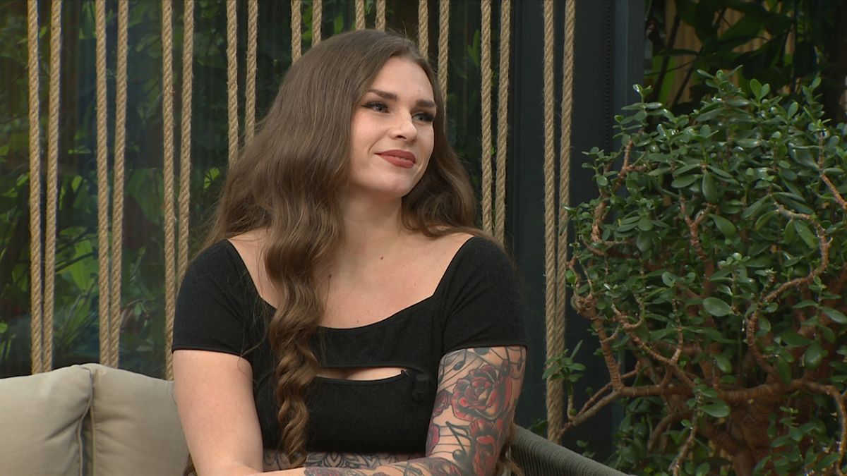 Plus size modelka váží 100 kilo. Chce prezentovat reálnou krásu | TV Nova