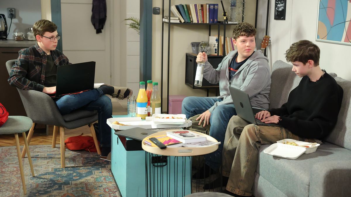 efde8bc0-da40-48ed-886f-1705263c02ef