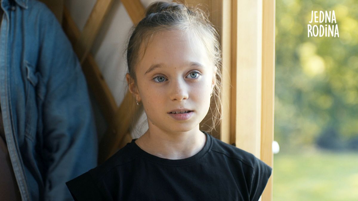 Moje máma je liliputka: Maruška z Jedné rodiny vytře zrak Karlovi | TV Nova